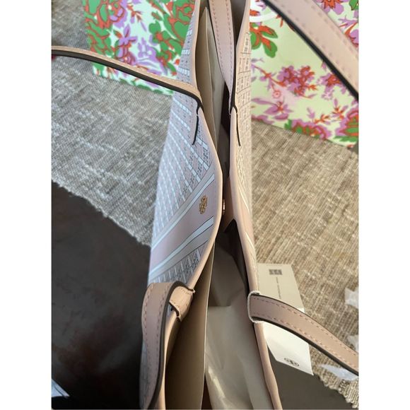 Tory Burch | Bags | New Tory Burch Geo Logo Monogram Pattern Allover ...